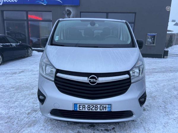 Pelēks Opel Vivaro 2017 Tauragė, ar dzinēja tilpumu 1.60 L un nobraukumu 400 tūkst. km par 8900 €, foto 3 vietnē AUTOMOTO.COM.LV