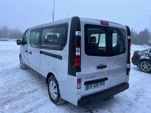 Pelēks Opel Vivaro 2017 Tauragė, ar dzinēja tilpumu 1.60 L un nobraukumu 400 tūkst. km par 8900 €, foto 9 vietnē AUTOMOTO.COM.LV