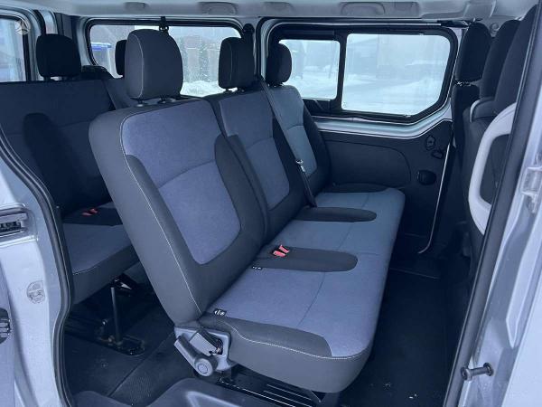 Pelēks Opel Vivaro 2017 Tauragė, ar dzinēja tilpumu 1.60 L un nobraukumu 400 tūkst. km par 8900 €, foto 10 vietnē AUTOMOTO.COM.LV