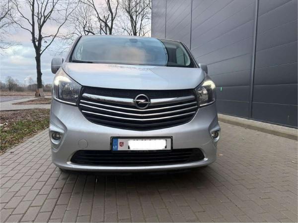 Pelēks Opel Vivaro 2018 Kauņa, ar dzinēja tilpumu 1.60 L un nobraukumu 182 tūkst. km par 15900 €, foto 3 vietnē AUTOMOTO.COM.LV