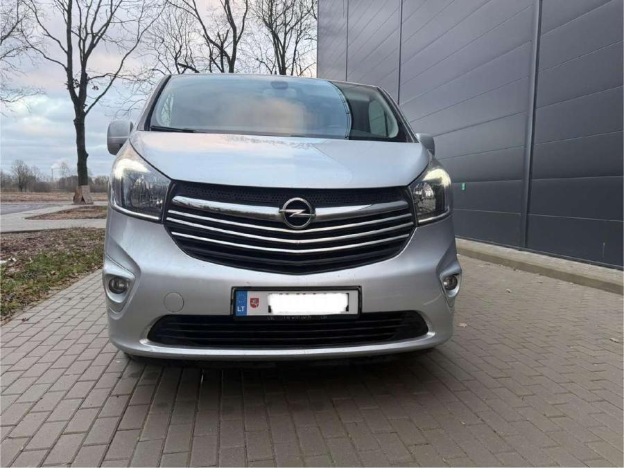 Pelēks Opel Vivaro 2018 Kauņa, ar dzinēja tilpumu 1.60 L un nobraukumu 182 tūkst. km par 15900 €, foto 3 vietnē AUTOMOTO.COM.LV