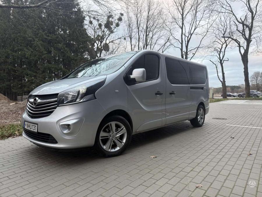 Pelēks Opel Vivaro 2018 Kauņa, ar dzinēja tilpumu 1.60 L un nobraukumu 182 tūkst. km par 15900 €, foto 4 vietnē AUTOMOTO.COM.LV