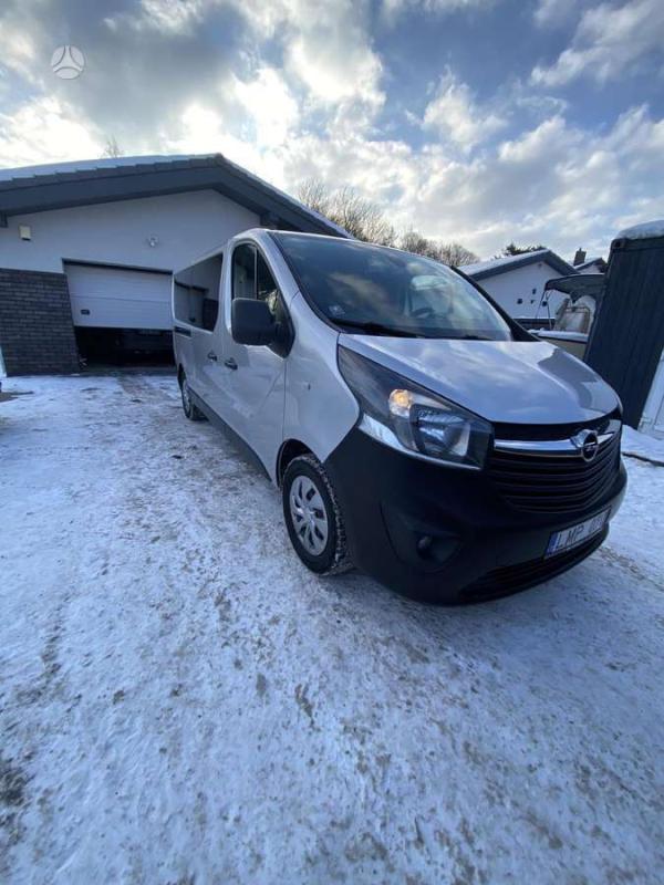 Pelēks Opel Vivaro 2018 Klaipėda, ar dzinēja tilpumu 1.60 L un nobraukumu 304 tūkst. km par 11590 €, foto 1 vietnē AUTOMOTO.COM.LV
