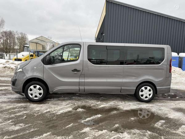Pelēks Opel Vivaro 2018 Tauragė, ar dzinēja tilpumu 1.60 L un nobraukumu 212 tūkst. km par 15900 €, foto 3 vietnē AUTOMOTO.COM.LV