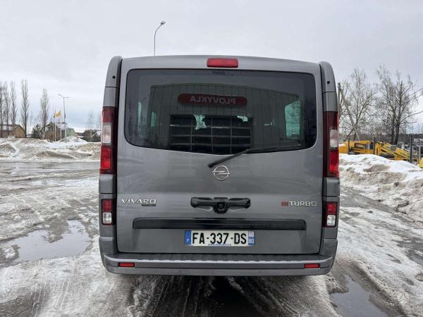 Pelēks Opel Vivaro 2018 Tauragė, ar dzinēja tilpumu 1.60 L un nobraukumu 212 tūkst. km par 15900 €, foto 5 vietnē AUTOMOTO.COM.LV