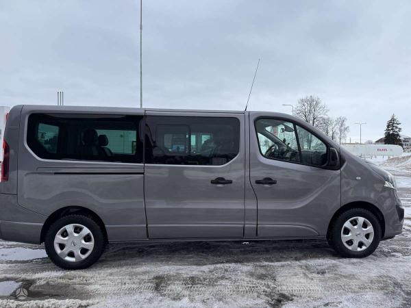 Pelēks Opel Vivaro 2018 Tauragė, ar dzinēja tilpumu 1.60 L un nobraukumu 212 tūkst. km par 15900 €, foto 8 vietnē AUTOMOTO.COM.LV