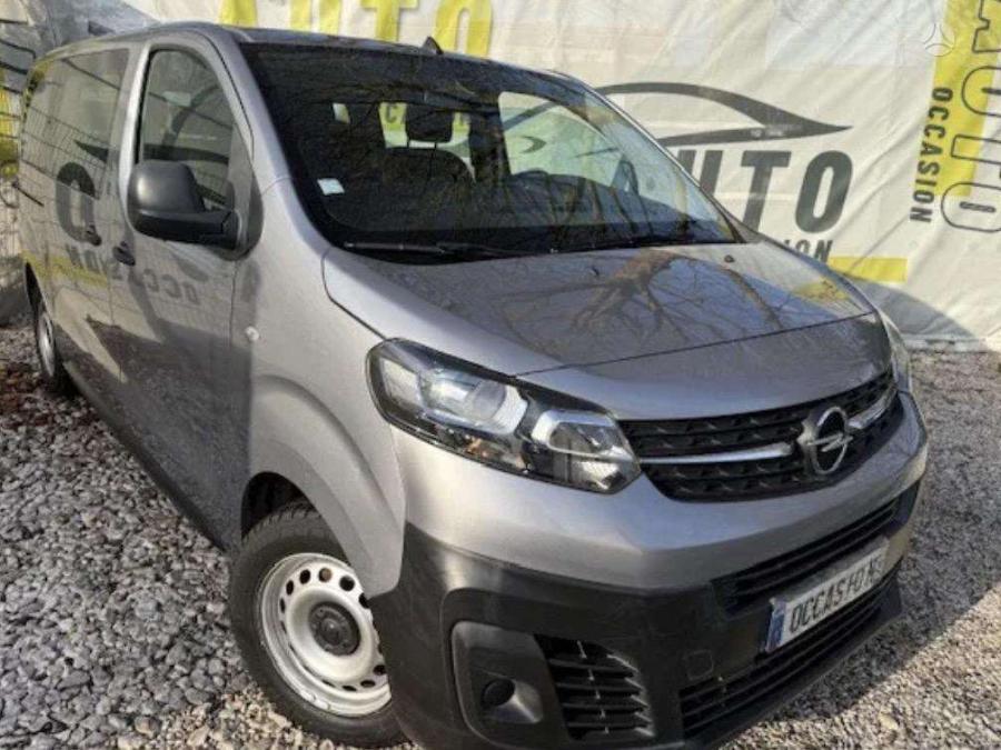 Grey Opel Vivaro 2019 in Kaunas, with an engine capacity of 1.50 L and mileage of 126 thousand km for 17700 €, photo 1 on AUTOMOTO.COM.LV
