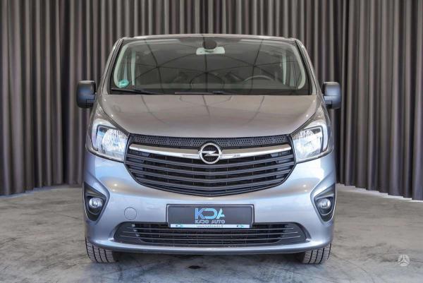 Grey Opel Vivaro 2019 in Marijampole, with an engine capacity of 1.60 L and mileage of 203 thousand km for 14450 €, photo 3 on AUTOMOTO.COM.LV