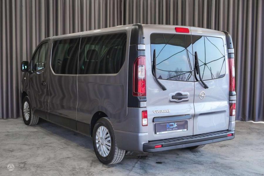 Grey Opel Vivaro 2019 in Marijampole, with an engine capacity of 1.60 L and mileage of 203 thousand km for 14450 €, photo 8 on AUTOMOTO.COM.LV