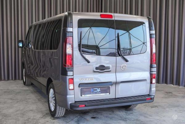 Grey Opel Vivaro 2019 in Marijampole, with an engine capacity of 1.60 L and mileage of 203 thousand km for 14450 €, photo 8 on AUTOMOTO.COM.LV