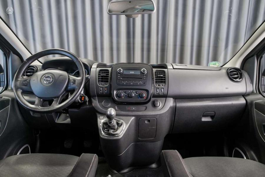 Grey Opel Vivaro 2019 in Marijampole, with an engine capacity of 1.60 L and mileage of 203 thousand km for 14450 €, photo 14 on AUTOMOTO.COM.LV