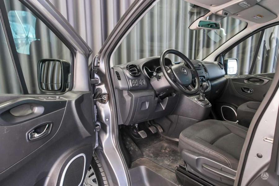 Grey Opel Vivaro 2019 in Marijampole, with an engine capacity of 1.60 L and mileage of 203 thousand km for 14450 €, photo 20 on AUTOMOTO.COM.LV