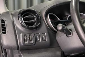 Grey Opel Vivaro 2019 in Marijampole, with an engine capacity of 1.60 L and mileage of 203 thousand km for 14450 €, photo 23 on AUTOMOTO.COM.LV