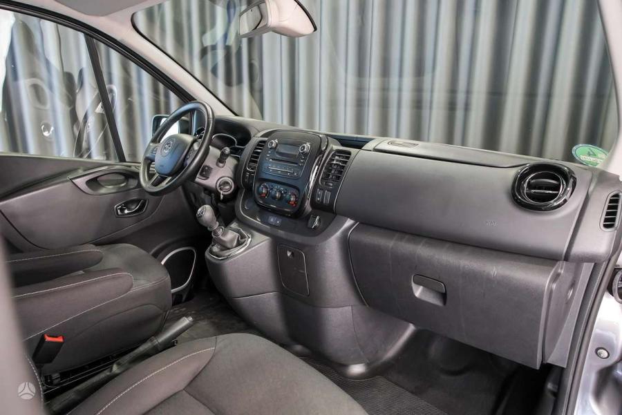 Grey Opel Vivaro 2019 in Marijampole, with an engine capacity of 1.60 L and mileage of 203 thousand km for 14450 €, photo 30 on AUTOMOTO.COM.LV