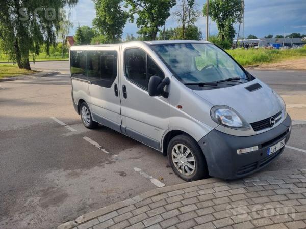 Grey Opel Vivaro 2002 in Rezekne, with an engine capacity of 2.00 L and mileage of 504 thousand km for 2500 €, photo 1 on AUTOMOTO.COM.LV