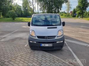 Pelēks Opel Vivaro 2002 Rēzekne, ar dzinēja tilpumu 2.00 L un nobraukumu 504 tūkst. km par 2500 €, foto 3 vietnē AUTOMOTO.COM.LV