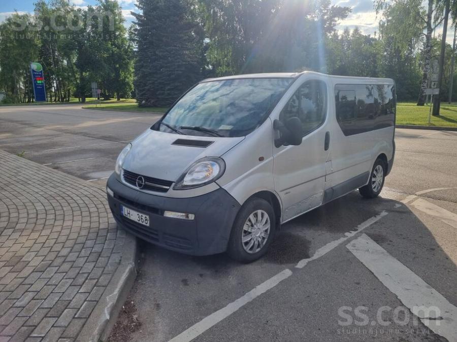 Pelēks Opel Vivaro 2002 Rēzekne, ar dzinēja tilpumu 2.00 L un nobraukumu 504 tūkst. km par 2500 €, foto 6 vietnē AUTOMOTO.COM.LV