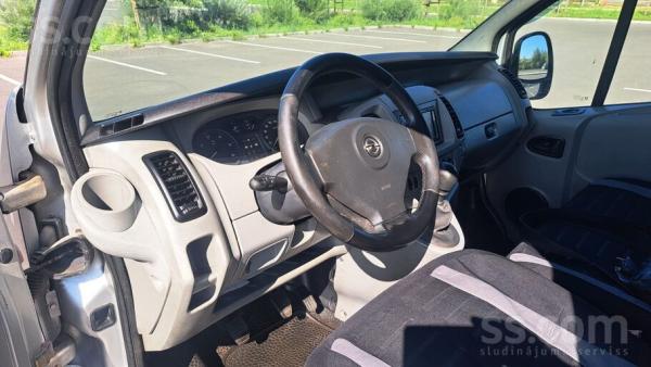 Opel Vivaro 2002 Jelgava vietnē Pelēks Opel Vivaro 2002 Jelgava, ar dzinēja tilpumu 1.90 L un nobraukumu 404 tūkst. km par 2300 €, foto 6 vietnē AUTOMOTO.COM.LV
