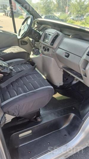 Pelēks Opel Vivaro 2002 Jelgava, ar dzinēja tilpumu 1.90 L un nobraukumu 404 tūkst. km par 2300 €, foto 7 vietnē AUTOMOTO.COM.LV