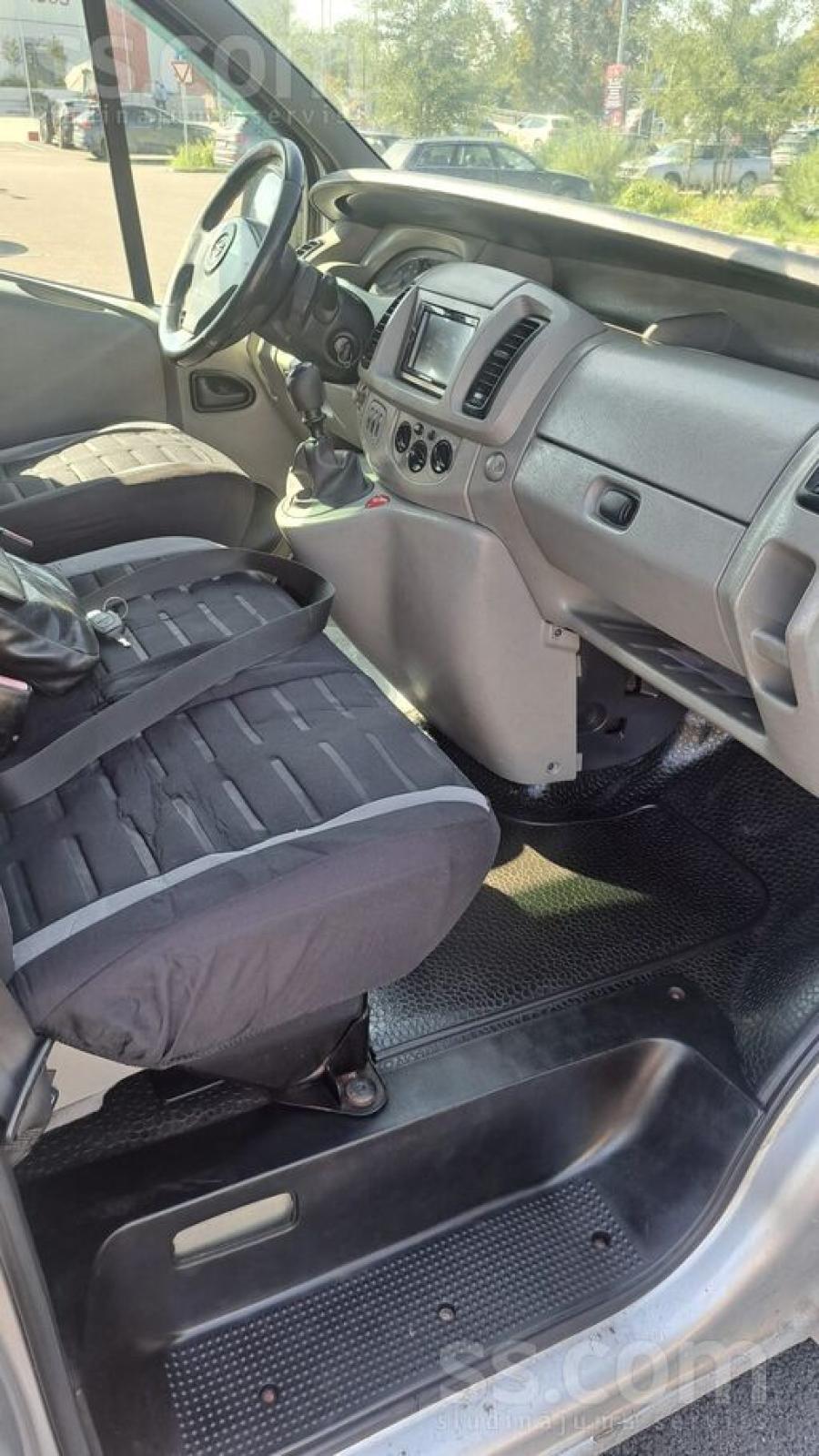 Pelēks Opel Vivaro 2002 Jelgava, ar dzinēja tilpumu 1.90 L un nobraukumu 404 tūkst. km par 2300 €, foto 7 vietnē AUTOMOTO.COM.LV