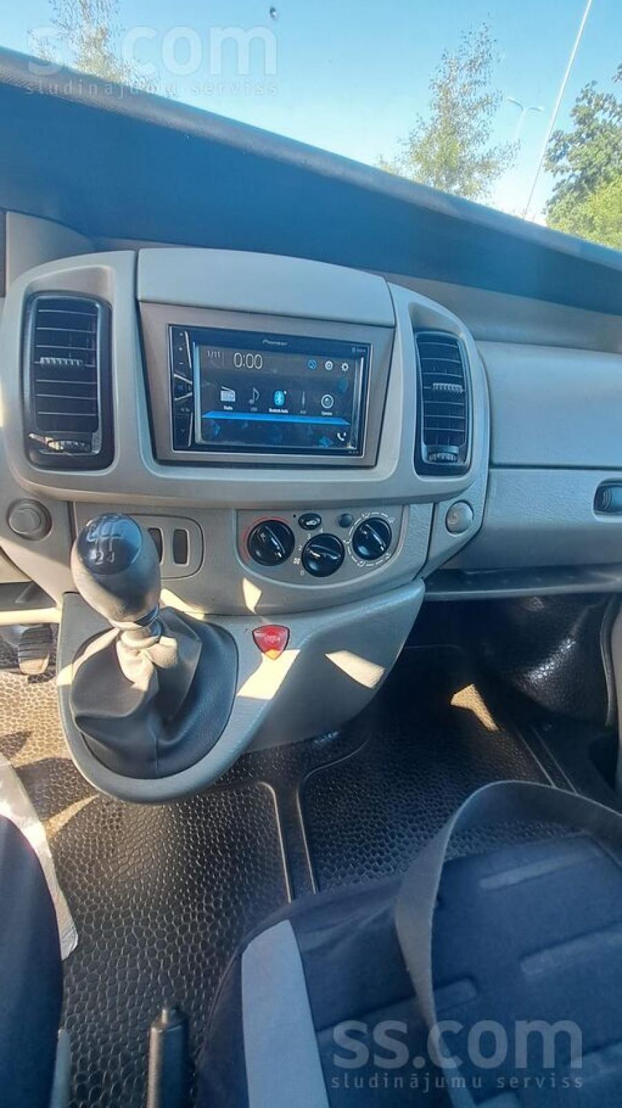 Pelēks Opel Vivaro 2002 Jelgava, ar dzinēja tilpumu 1.90 L un nobraukumu 404 tūkst. km par 2300 €, foto 8 vietnē AUTOMOTO.COM.LV
