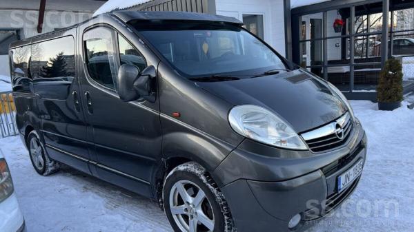 Grey Opel Vivaro 2003 in Riga, with an engine capacity of 1.90 L and mileage of 338 thousand km for 3750 €, photo 1 on AUTOMOTO.COM.LV