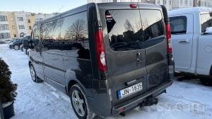 Grey Opel Vivaro 2003 in Riga, with an engine capacity of 1.90 L and mileage of 338 thousand km for 3750 €, photo 3 on AUTOMOTO.COM.LV
