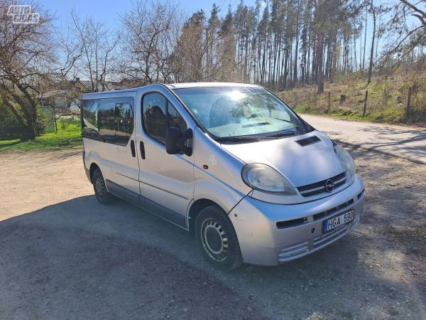 Pelēks Opel Vivaro 2003 Viļņa, ar dzinēja tilpumu 1.90 L un nobraukumu 350 tūkst. km par 2400 €, foto 1 vietnē AUTOMOTO.COM.LV