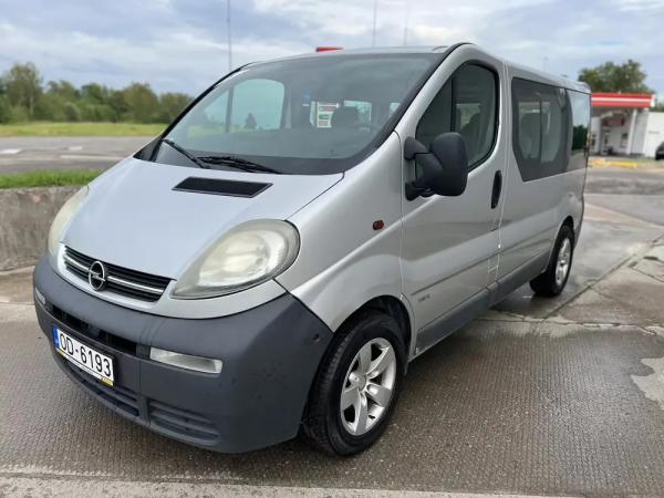 Grey Opel Vivaro 2003 in Jekabpils, with an engine capacity of 2.50 L and mileage of 300 thousand km for 3100 €, photo 3 on AUTOMOTO.COM.LV