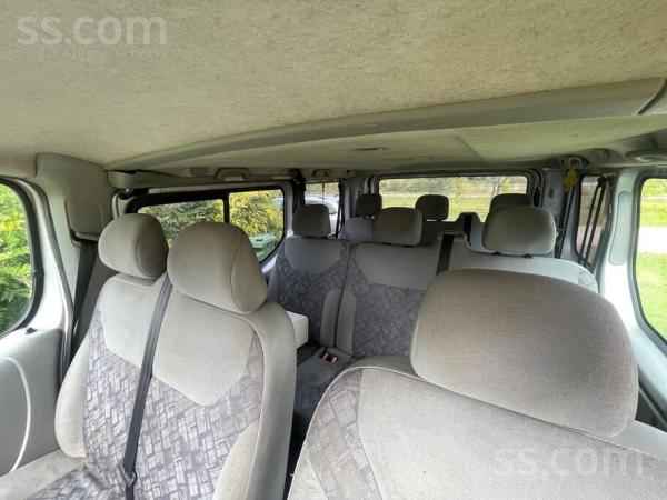 Pelēks Opel Vivaro 2003 Rēzekne, ar dzinēja tilpumu 1.90 L un nobraukumu 301 tūkst. km par 2700 €, foto 6 vietnē AUTOMOTO.COM.LV