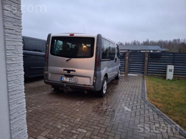 Pelēks Opel Vivaro 2004 Rīga, ar dzinēja tilpumu 2.50 L un nobraukumu 383 tūkst. km par 3950 €, foto 10 vietnē AUTOMOTO.COM.LV