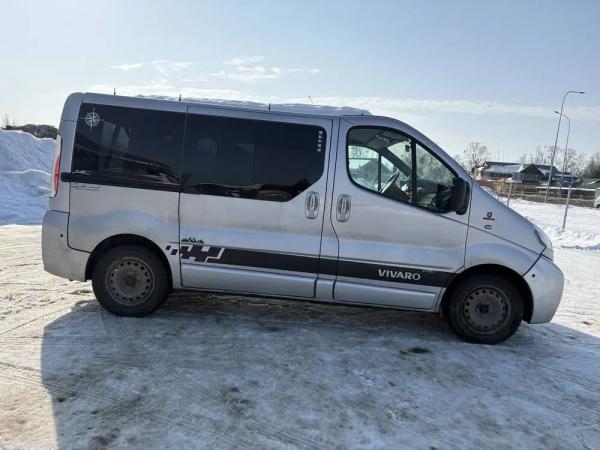 Grey Opel Vivaro 2004 in Daugavpils, with an engine capacity of 2.50 L and mileage of 371 thousand km for 3150 €, photo 6 on AUTOMOTO.COM.LV