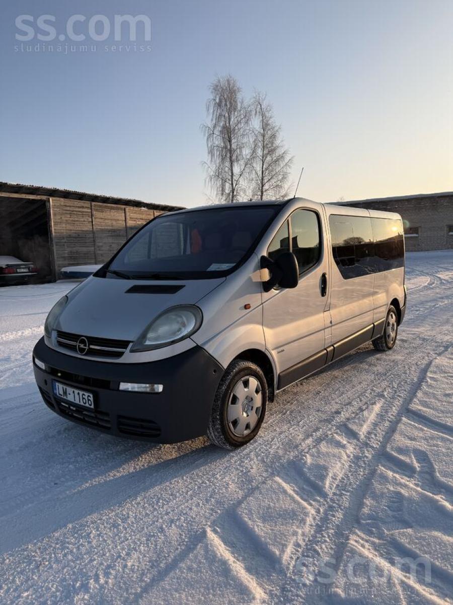 Grey Opel Vivaro 2005 in Bauska, with an engine capacity of 1.90 L and mileage of 406 thousand km for 4600 €, photo 1 on AUTOMOTO.COM.LV