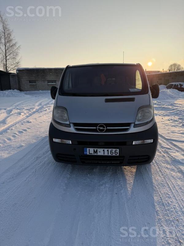 Pelēks Opel Vivaro 2005 Bauska, ar dzinēja tilpumu 1.90 L un nobraukumu 406 tūkst. km par 4600 €, foto 2 vietnē AUTOMOTO.COM.LV