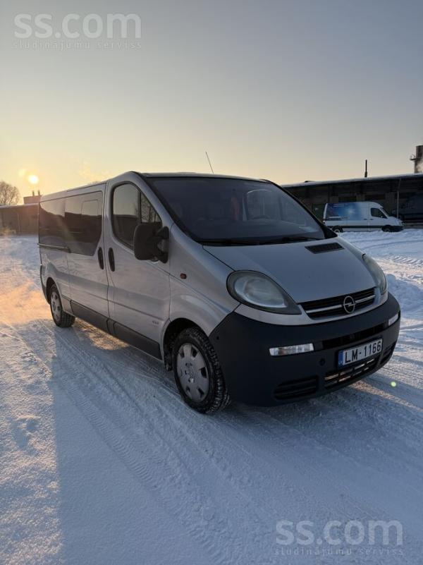 Pelēks Opel Vivaro 2005 Bauska, ar dzinēja tilpumu 1.90 L un nobraukumu 406 tūkst. km par 4600 €, foto 3 vietnē AUTOMOTO.COM.LV