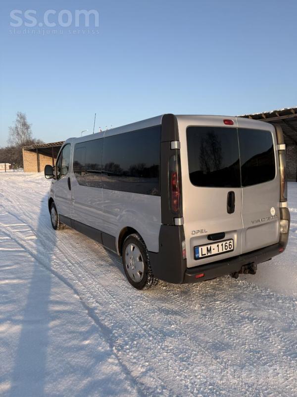 Pelēks Opel Vivaro 2005 Bauska, ar dzinēja tilpumu 1.90 L un nobraukumu 406 tūkst. km par 4600 €, foto 6 vietnē AUTOMOTO.COM.LV