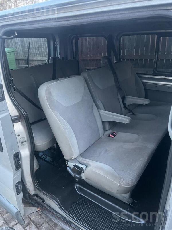 Pelēks Opel Vivaro 2005 Rīga, ar dzinēja tilpumu 1.90 L un nobraukumu 411 tūkst. km par 3700 €, foto 4 vietnē AUTOMOTO.COM.LV