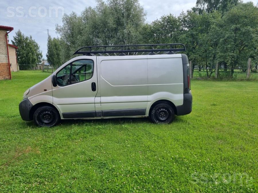 Pelēks Opel Vivaro 2005 Aizkraukle, ar dzinēja tilpumu 1.90 L un nobraukumu 290 tūkst. km par 1700 €, foto 1 vietnē AUTOMOTO.COM.LV