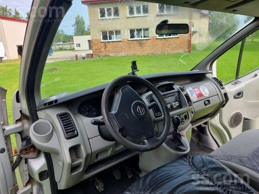 Pelēks Opel Vivaro 2005 Aizkraukle, ar dzinēja tilpumu 1.90 L un nobraukumu 290 tūkst. km par 1700 €, foto 8 vietnē AUTOMOTO.COM.LV
