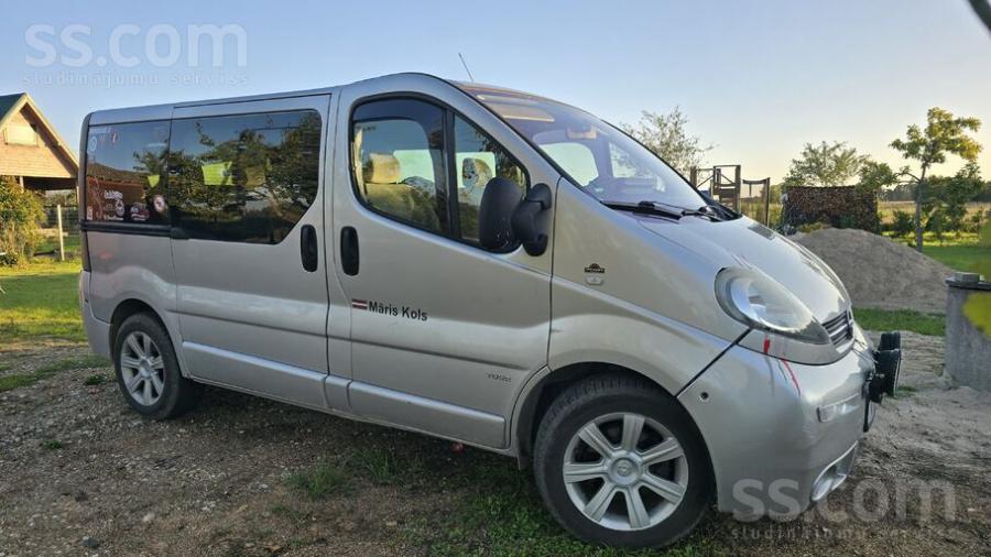 Pelēks Opel Vivaro 2005 Saldus, ar dzinēja tilpumu 2.50 L un nobraukumu 241 tūkst. km par 5800 €, foto 3 vietnē AUTOMOTO.COM.LV