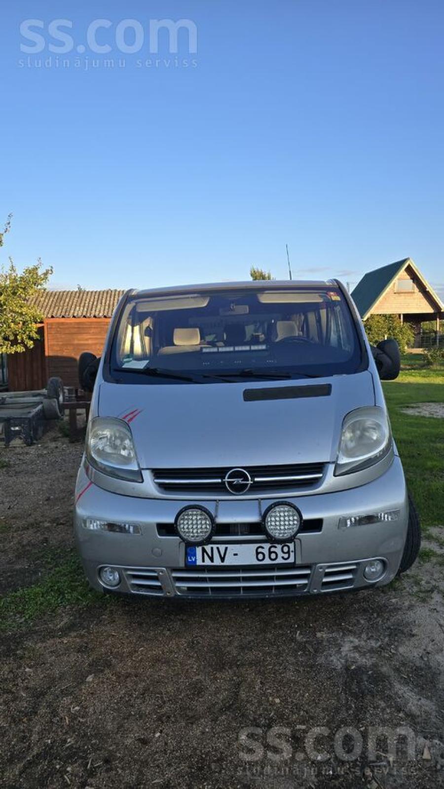 Pelēks Opel Vivaro 2005 Saldus, ar dzinēja tilpumu 2.50 L un nobraukumu 241 tūkst. km par 5800 €, foto 6 vietnē AUTOMOTO.COM.LV