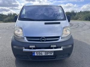 Grey Opel Vivaro 2005 in Narva, with an engine capacity of 1.90 L and mileage of 352 thousand km for 4500 €, photo 1 on AUTOMOTO.COM.LV
