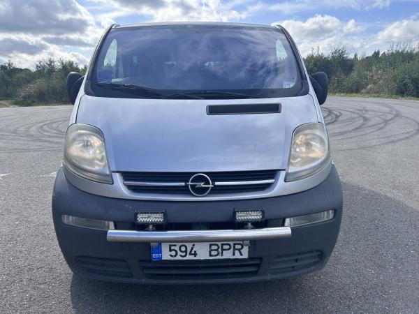 Grey Opel Vivaro 2005 in Narva, with an engine capacity of 1.90 L and mileage of 352 thousand km for 4500 €, photo 11 on AUTOMOTO.COM.LV