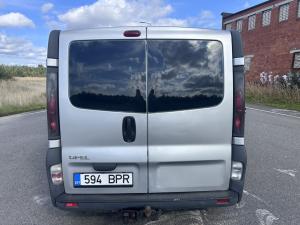 Grey Opel Vivaro 2005 in Narva, with an engine capacity of 1.90 L and mileage of 352 thousand km for 4500 €, photo 14 on AUTOMOTO.COM.LV