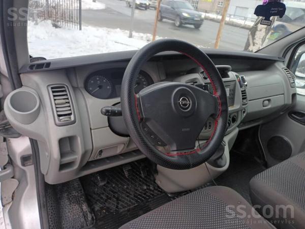 Grey Opel Vivaro 2006 in Riga, with an engine capacity of 2.50 L and mileage of 510 thousand km for 4200 €, photo 6 on AUTOMOTO.COM.LV