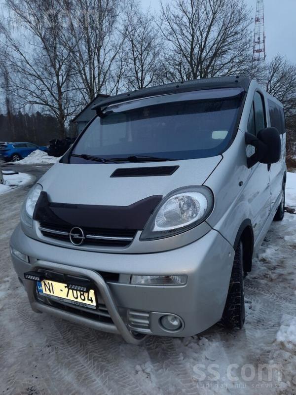 Pelēks Opel Vivaro 2006 Valmiera, ar dzinēja tilpumu 1.90 L un nobraukumu 355 tūkst. km par 6550 €, foto 1 vietnē AUTOMOTO.COM.LV