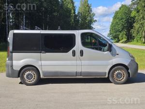 Grey Opel Vivaro 2006 in Aluksne, with an engine capacity of 1.90 L and mileage of 338 thousand km for 5500 €, photo 3 on AUTOMOTO.COM.LV