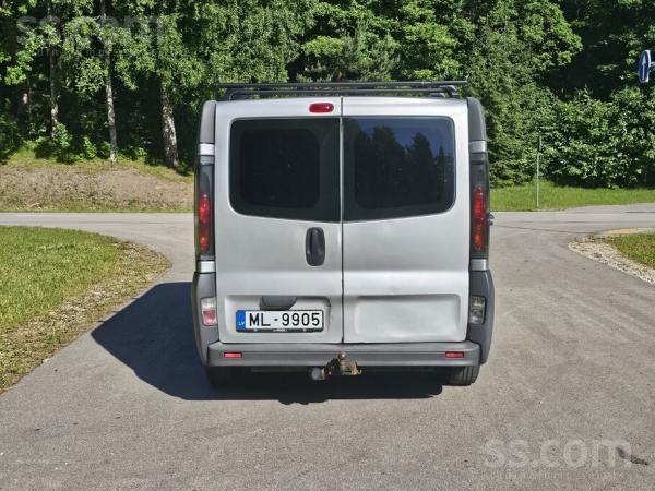 Pelēks Opel Vivaro 2006 Alūksne, ar dzinēja tilpumu 1.90 L un nobraukumu 338 tūkst. km par 5500 €, foto 4 vietnē AUTOMOTO.COM.LV