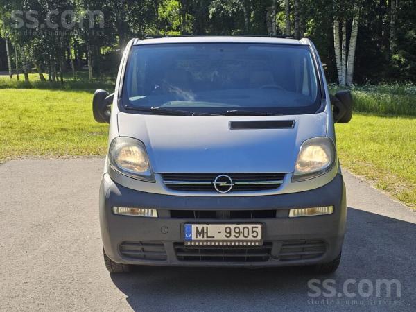 Pelēks Opel Vivaro 2006 Alūksne, ar dzinēja tilpumu 1.90 L un nobraukumu 338 tūkst. km par 5500 €, foto 8 vietnē AUTOMOTO.COM.LV