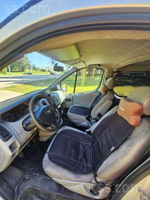 Grey Opel Vivaro 2006 in Aluksne, with an engine capacity of 1.90 L and mileage of 338 thousand km for 5500 €, photo 12 on AUTOMOTO.COM.LV